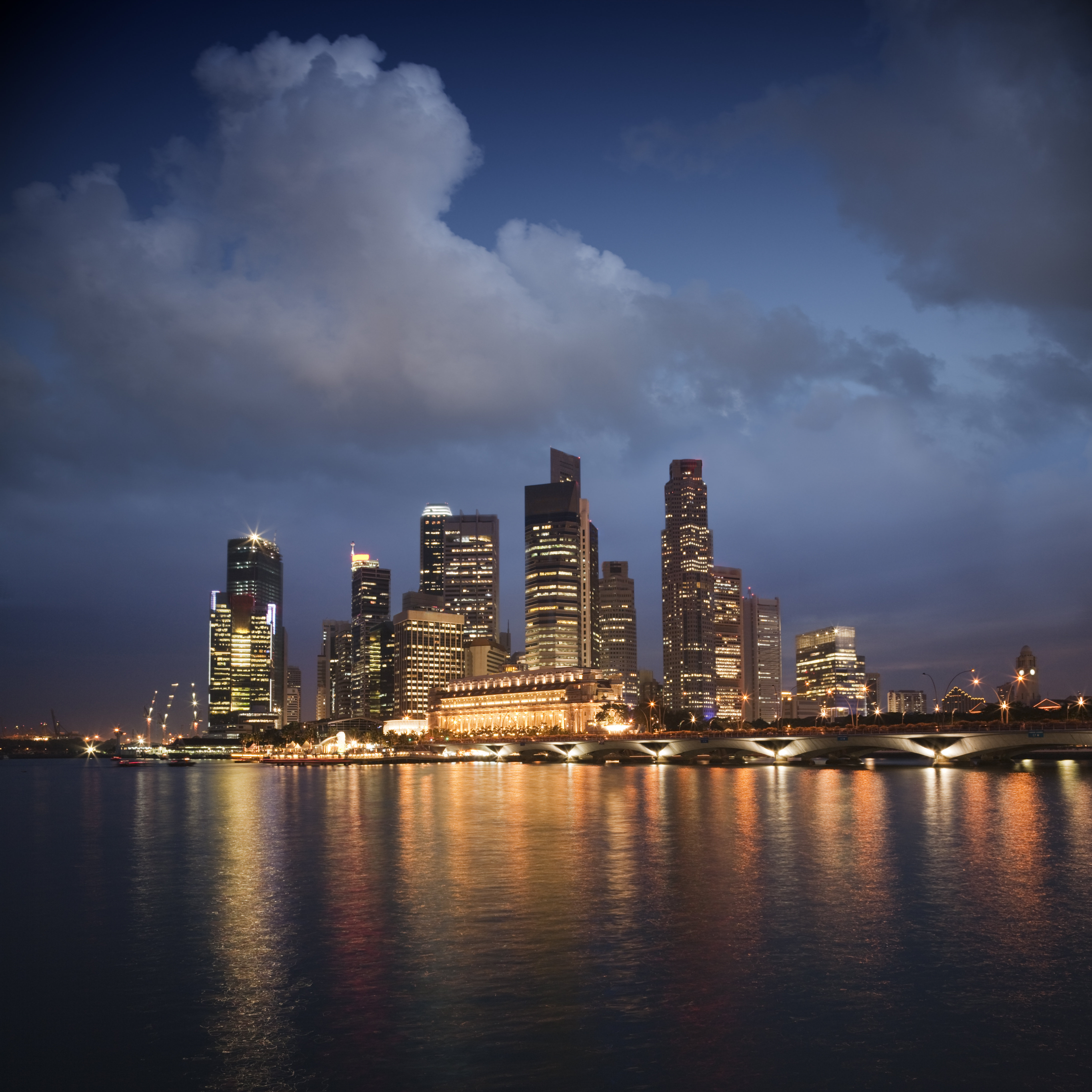 Hokku Designs Derenik Singapore Skyline At Twilight by Travellinglight | Wayfair
